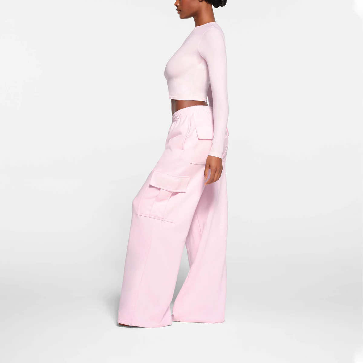 The Millenial's Guide to Cargo Pants Outfits - Life with Mar