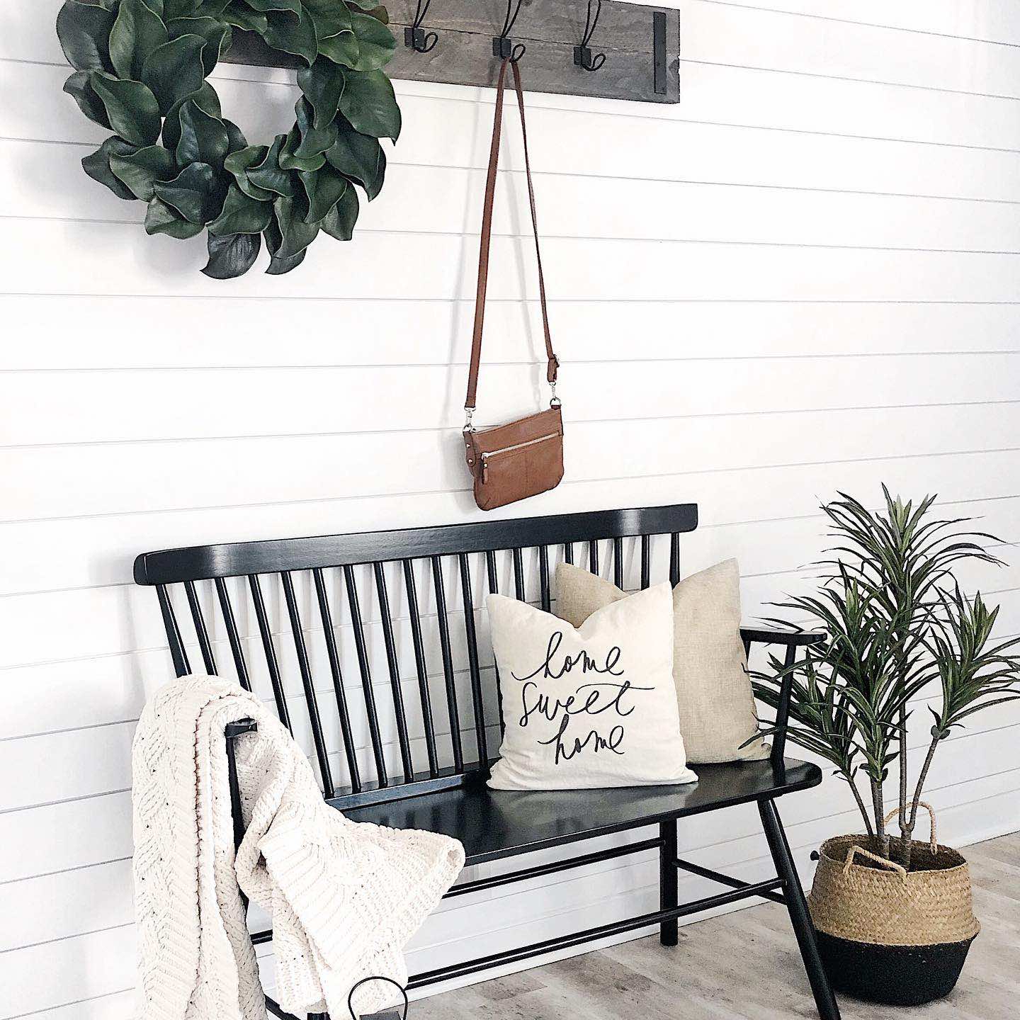 15+ Stylish Entryway Bench Decor Ideas - Life with Mar