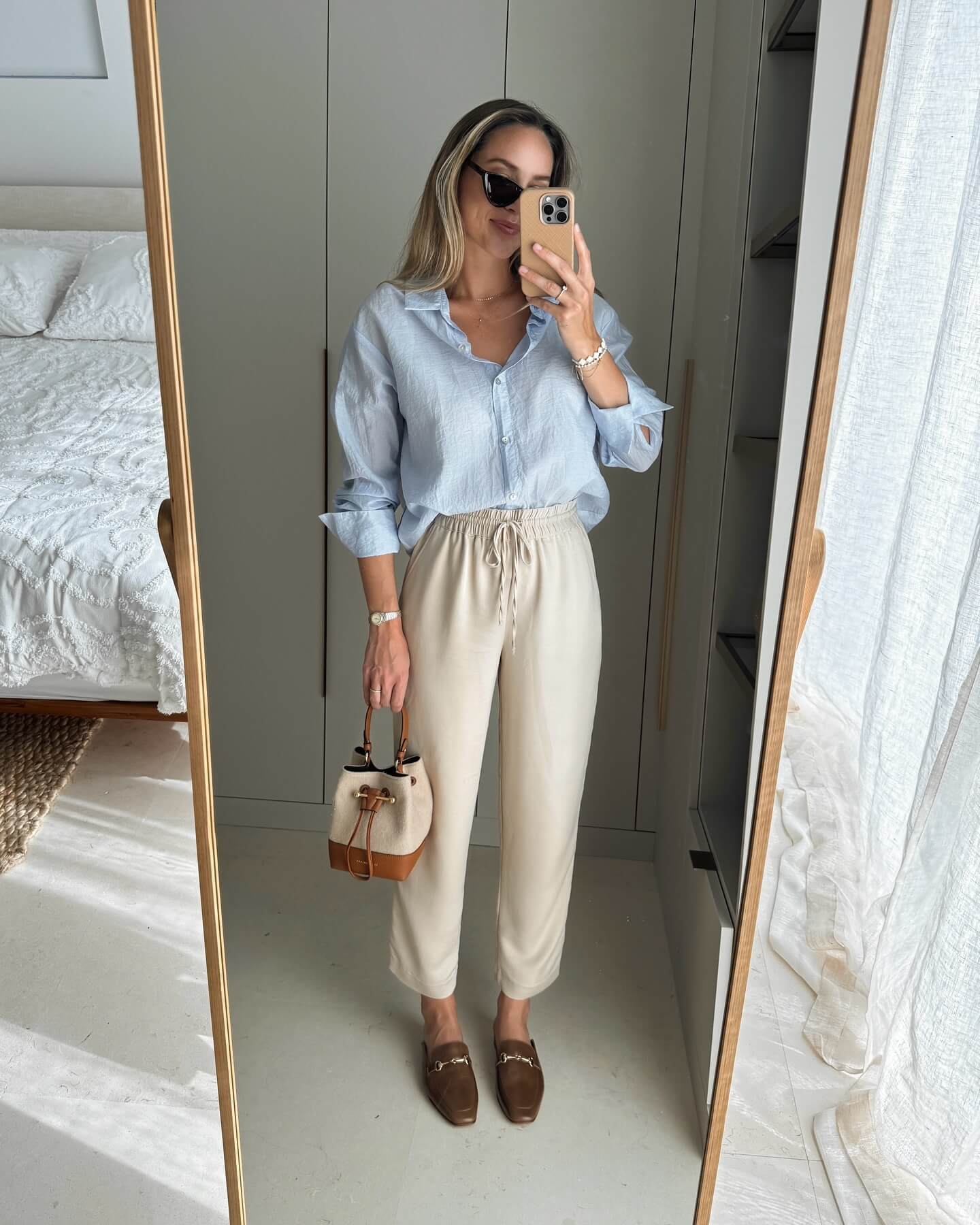What to Wear with Linen Pants: 20+ Cute Outfit Ideas - Life with Mar