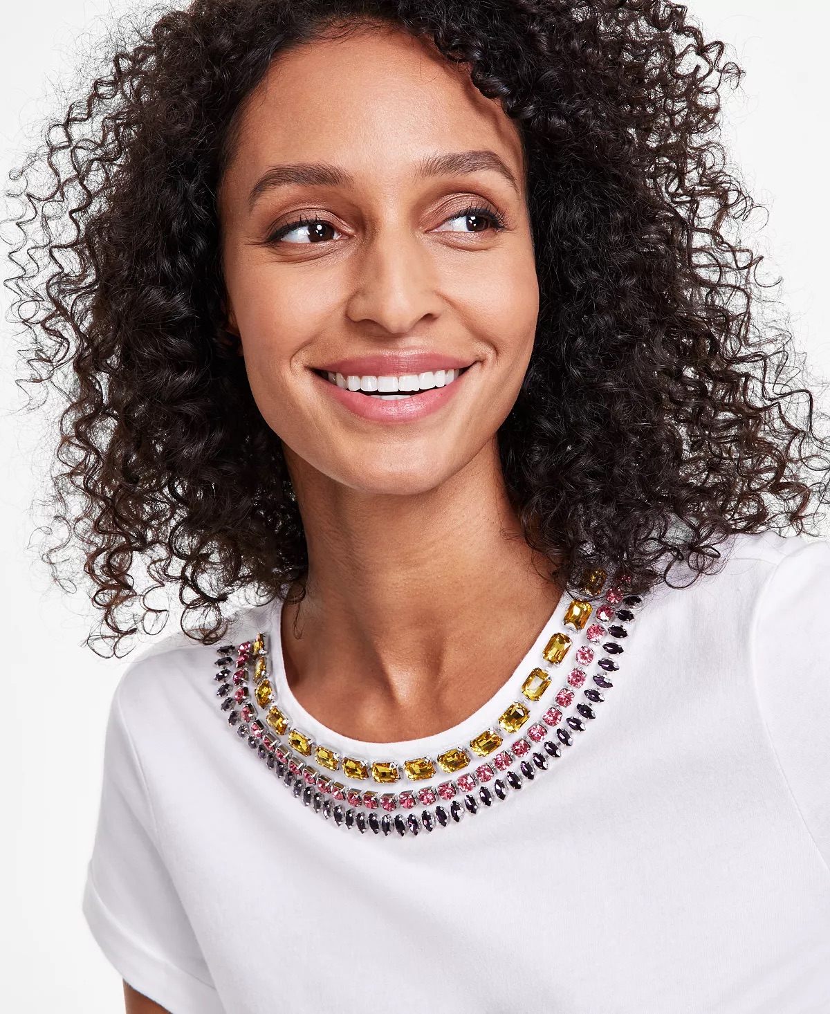 It's Time To Ditch These 10 Outdated Millennial Fashion Items for Good ...