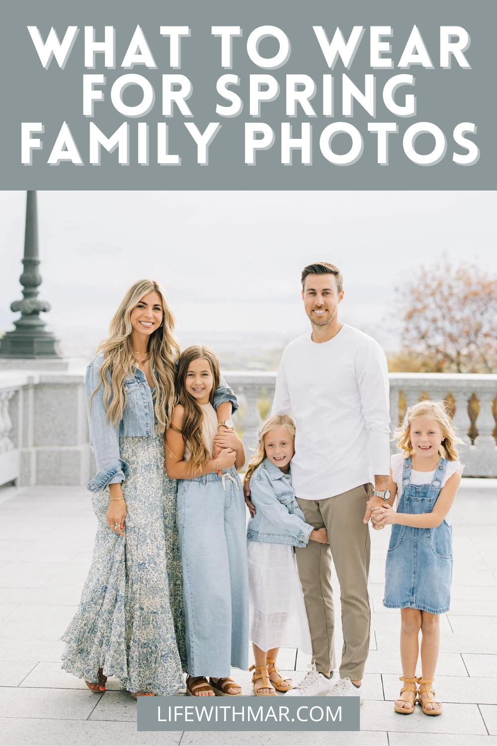 25+ Lovely Spring Family Photoshoot Ideas To Help You Plan Your Next ...