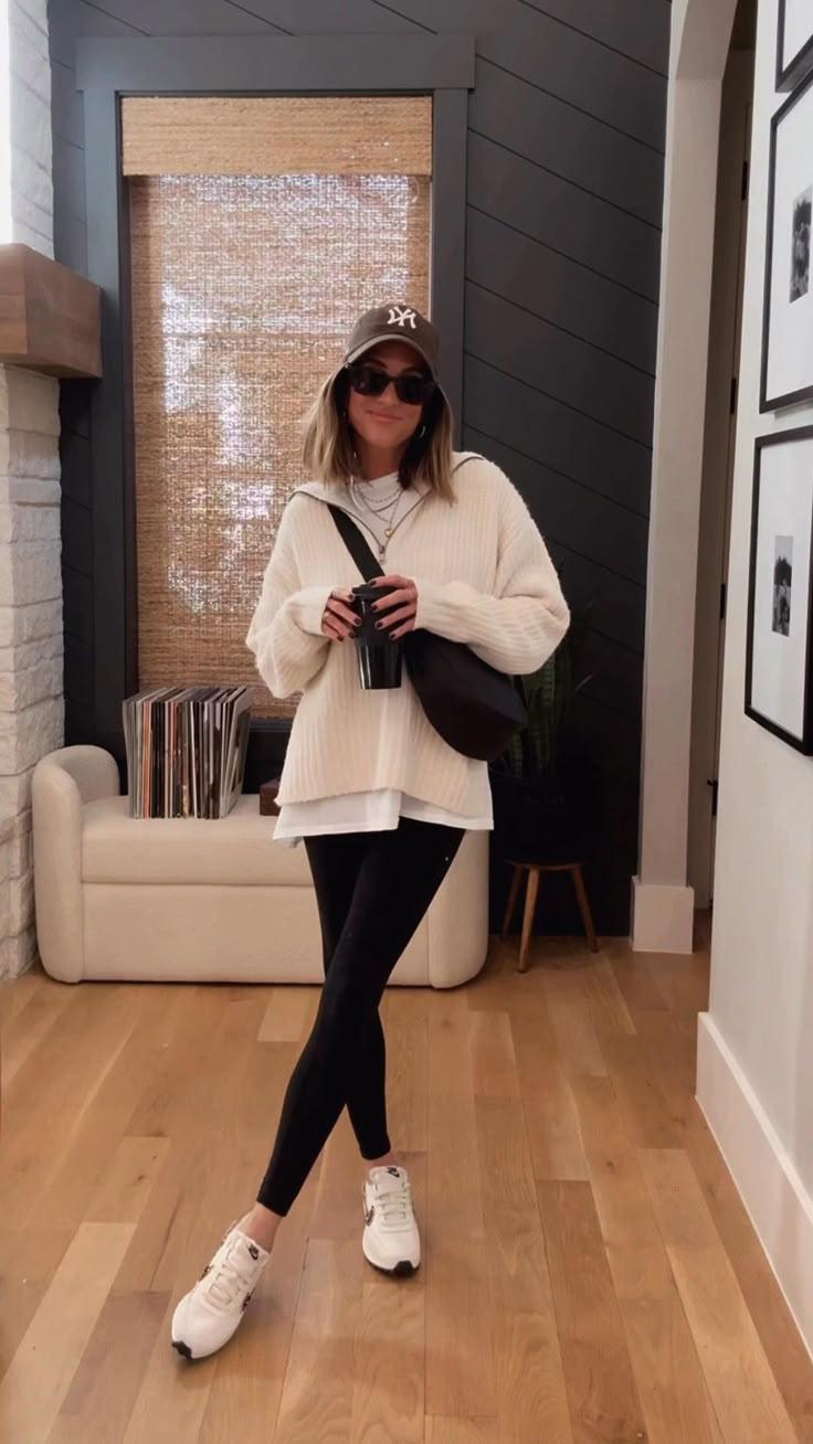 25+ Cute & Casual Baseball Mom Outfits - Life with Mar